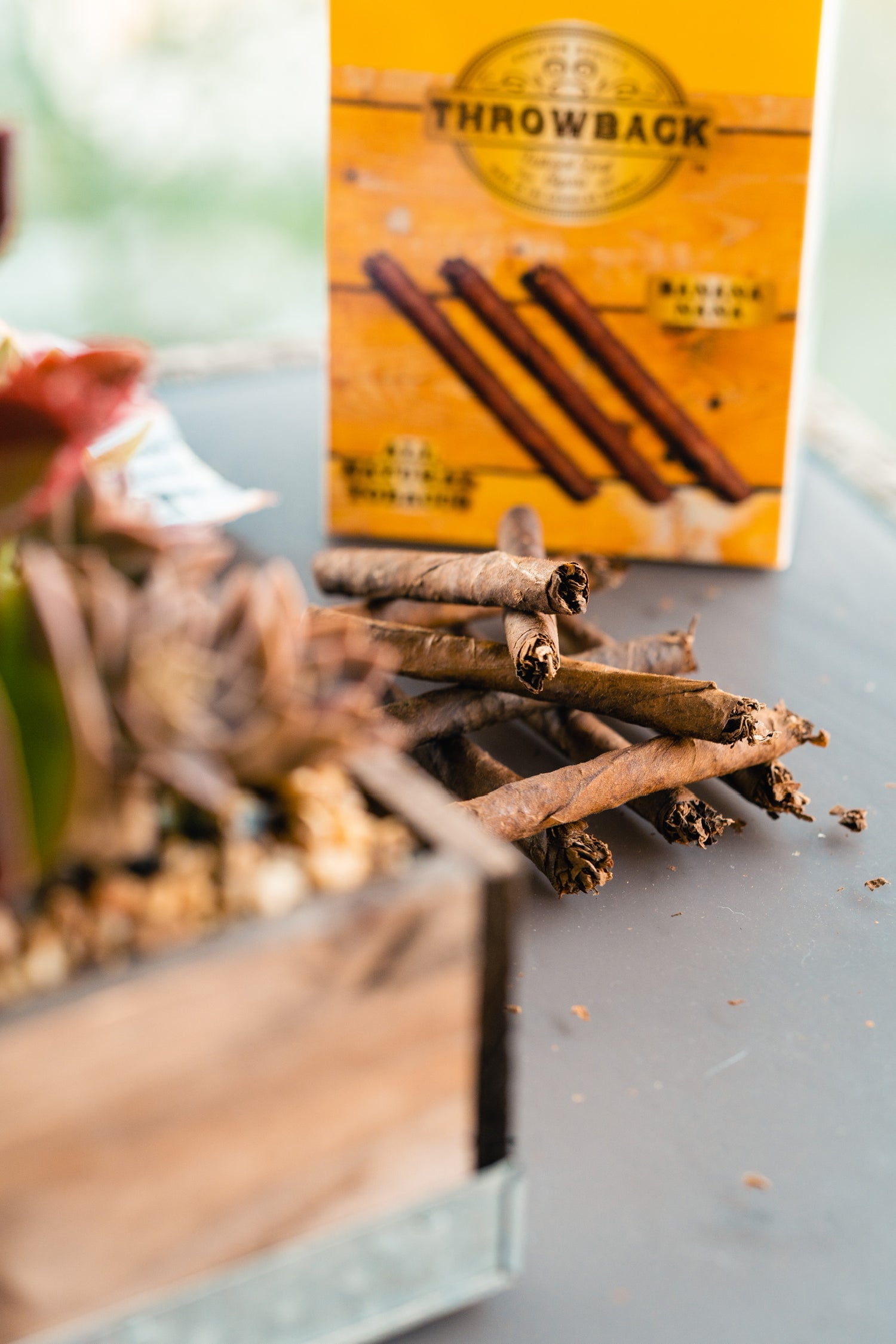 Pre-Cut Loose Leaf and Natural Leaf Cigars | Throwback®